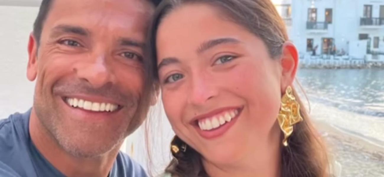 Kelly Ripa's Daughter Shows Stunning Bikini Body On A Boat