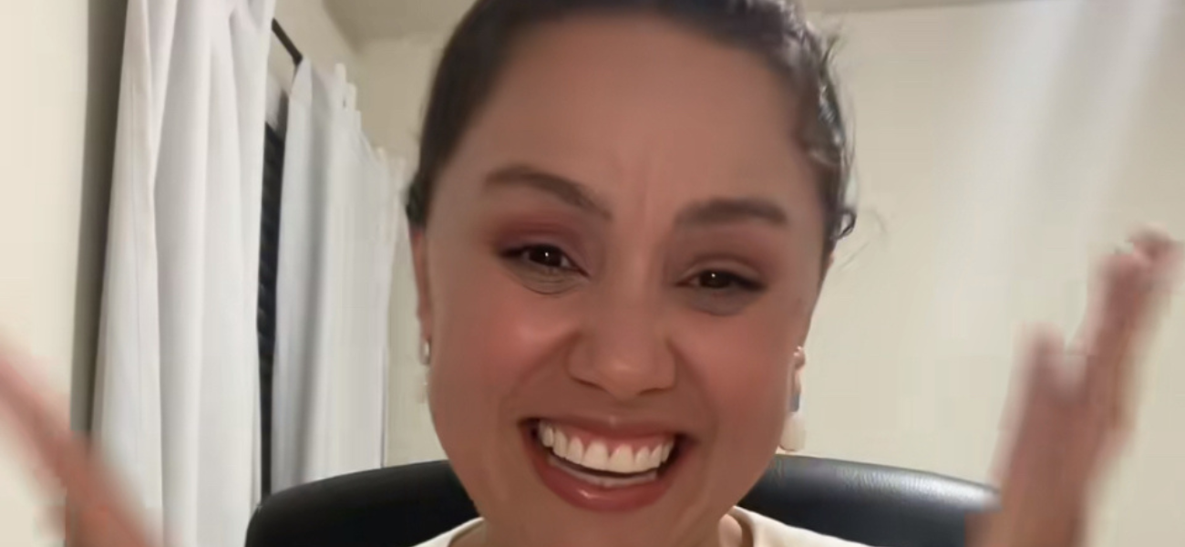 Mary Gomes Is Mastering English With The Help Of TikTok!