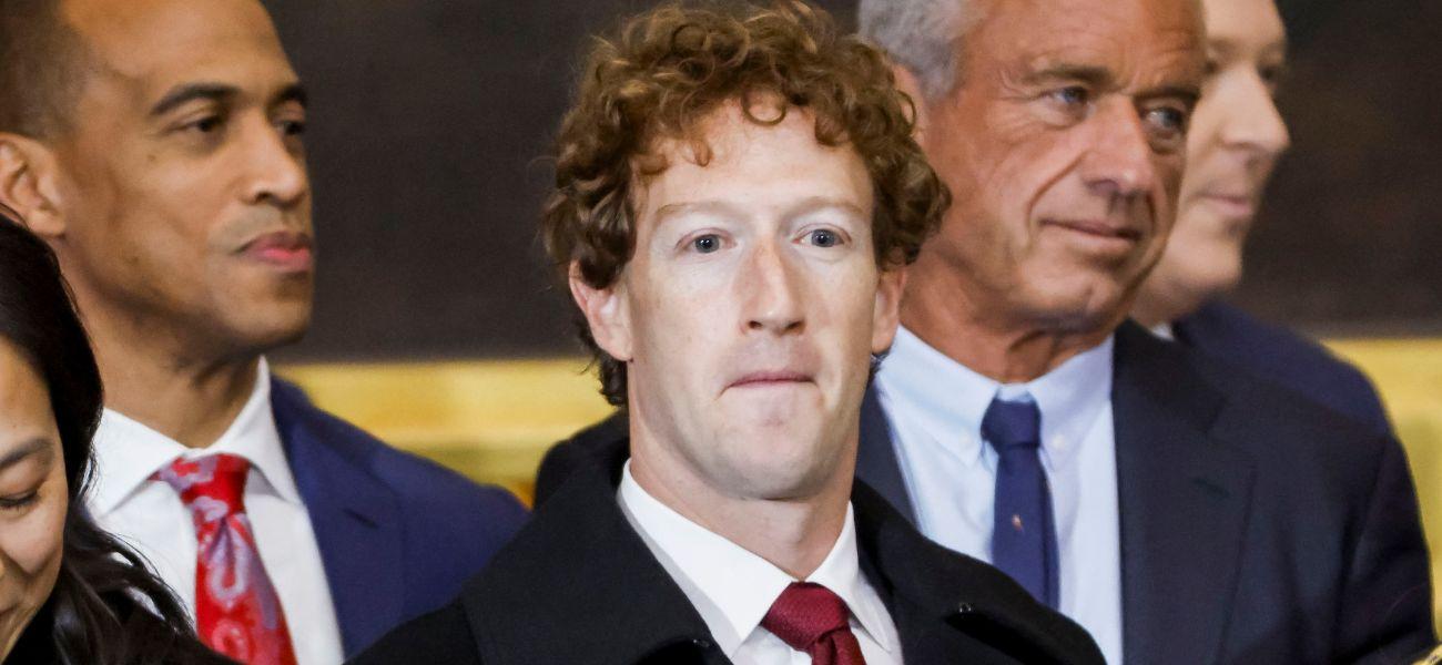 Mark Zuckerberg Busted For Staring At Lauren Sanchez's Chest