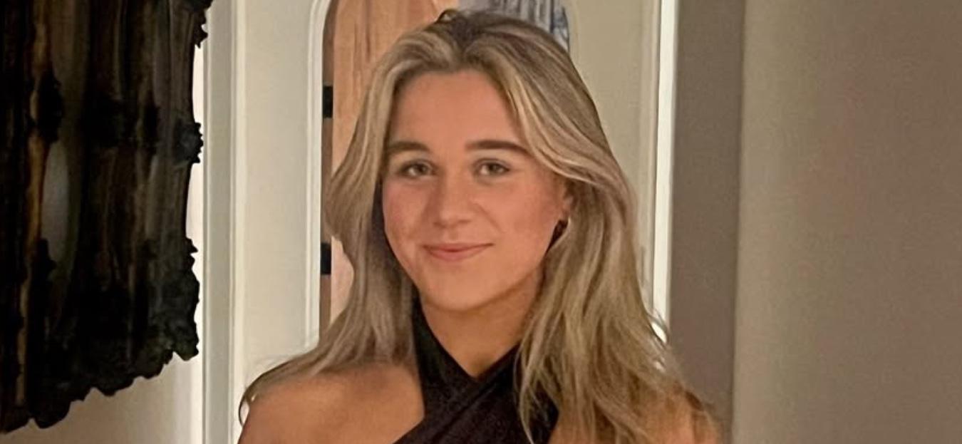 Paralympian Alexandra Truwit Flaunts Chiseled Abs In Tiny Bikini