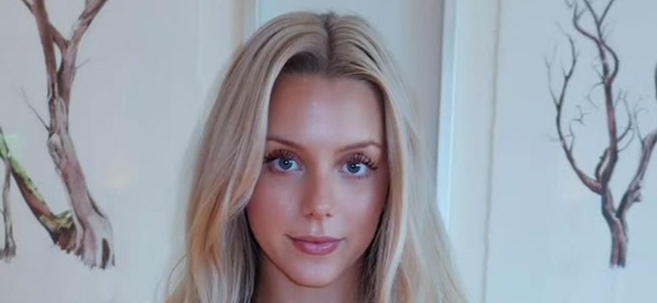 Pole Vaulter Jess Gardner In Black Bikini Enters 'Cowgirl Era'