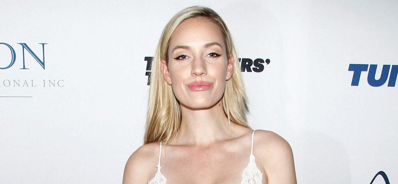 Paige Spiranac Stuns In Makeup-Free Lingerie Snaps