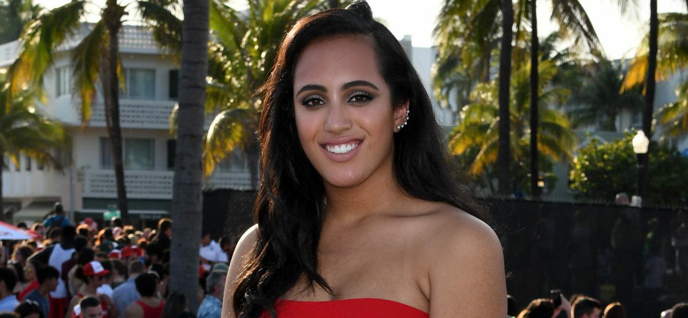 Dwayne Johnson's Daughter Simone Makes WWE Debut In Style