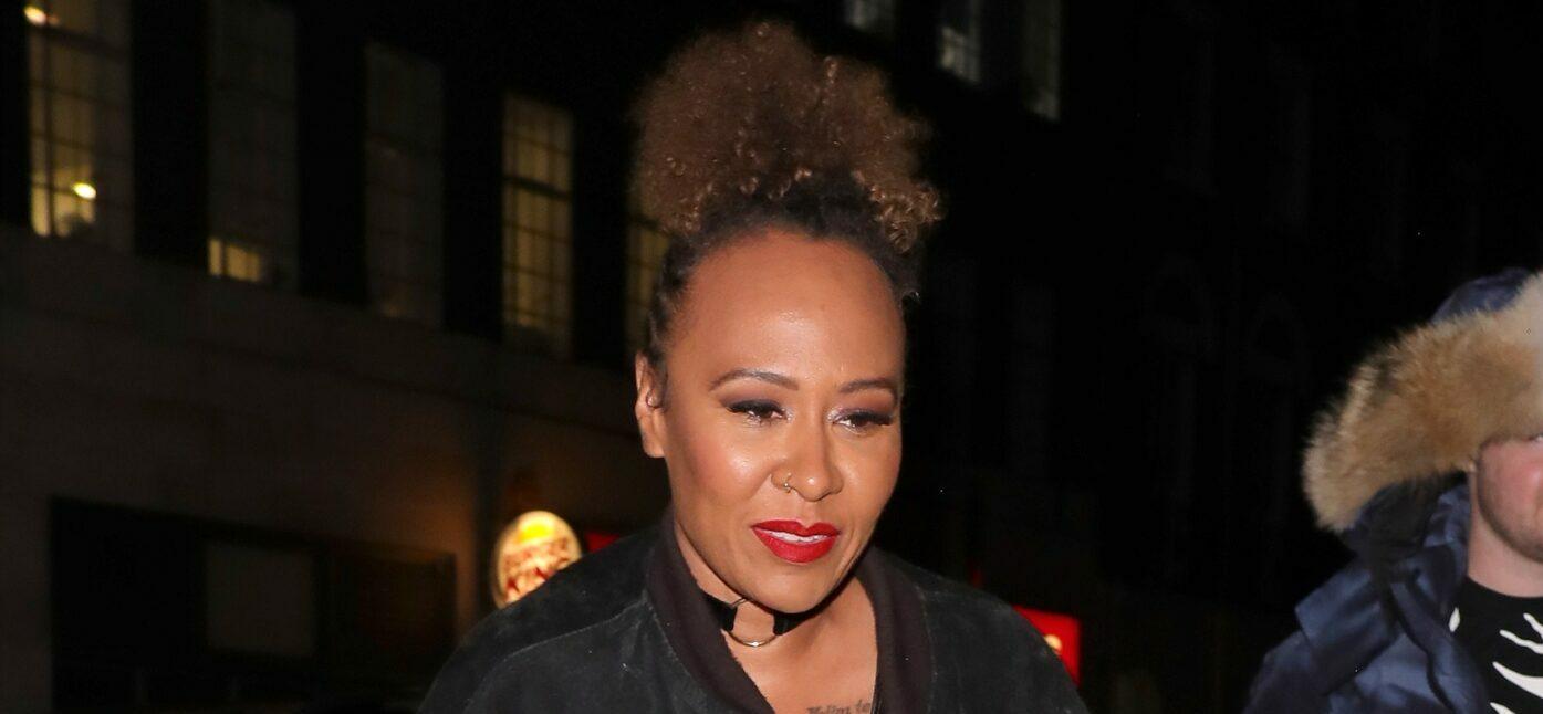 Singer Emeli Sandé Is A Proud Fiancée, Flaunts Engagement Ring