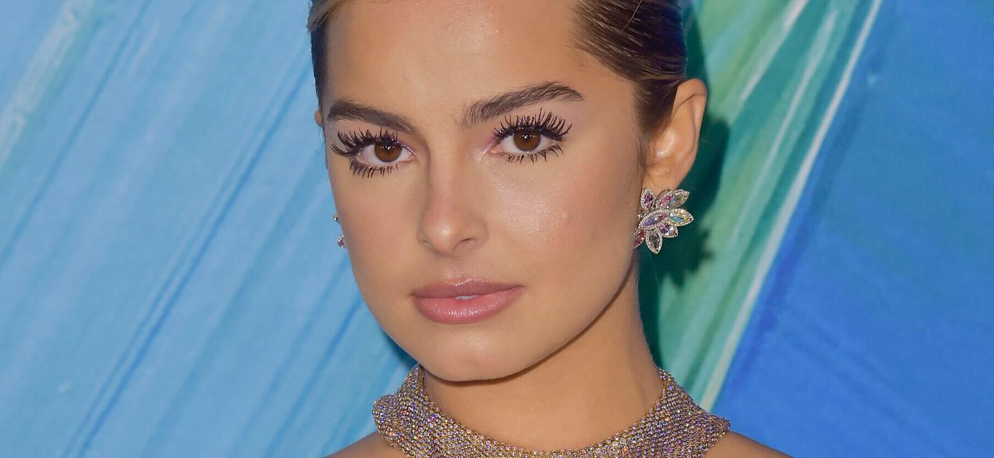 Addison Rae Shows Off Her Stunning Curves In Bikini Horse Ride