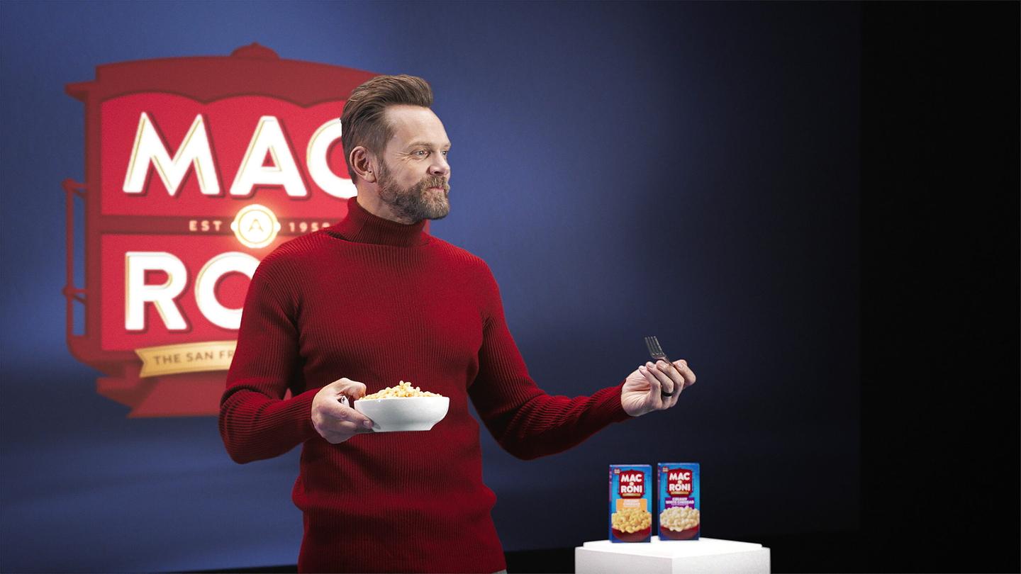 Joel McHale Dishes Up Laughter With A Side Of Mac-A-Roni!