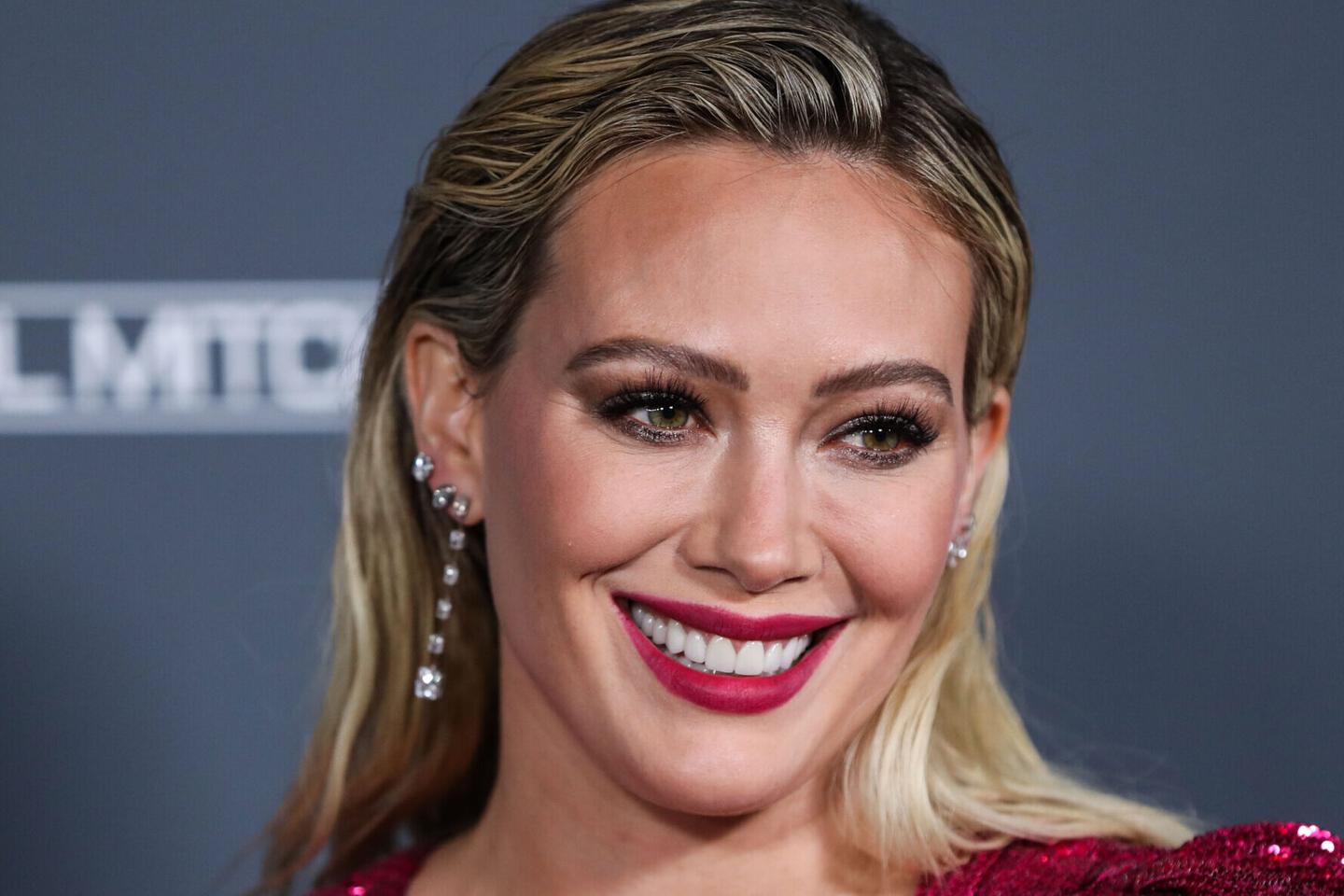 'Lizzie McGuire' Star Hilary Duff Has A Problem With Dirty Martinis
