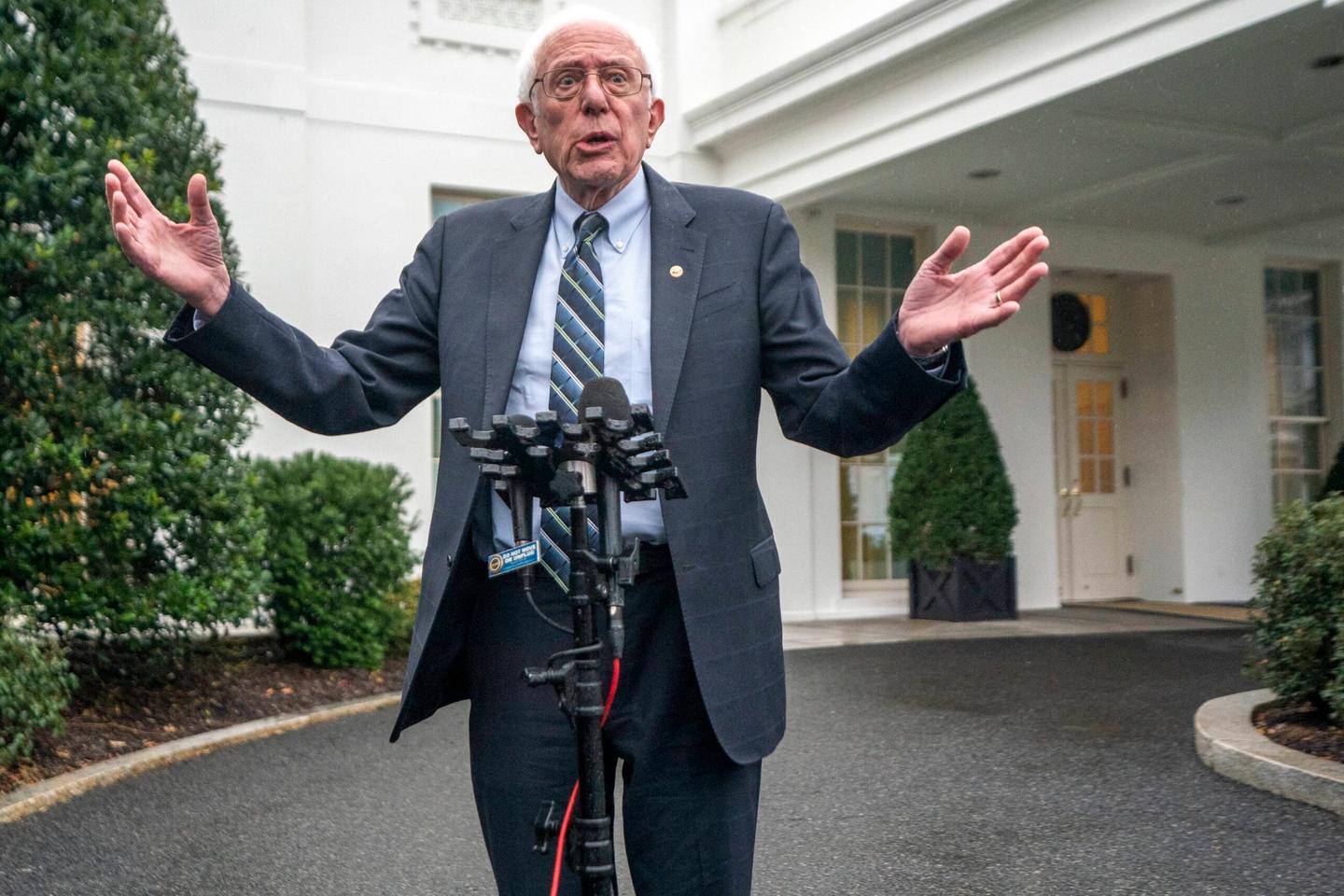 Police Release Photo Of Suspect In Attack On Bernie Sanders' Office