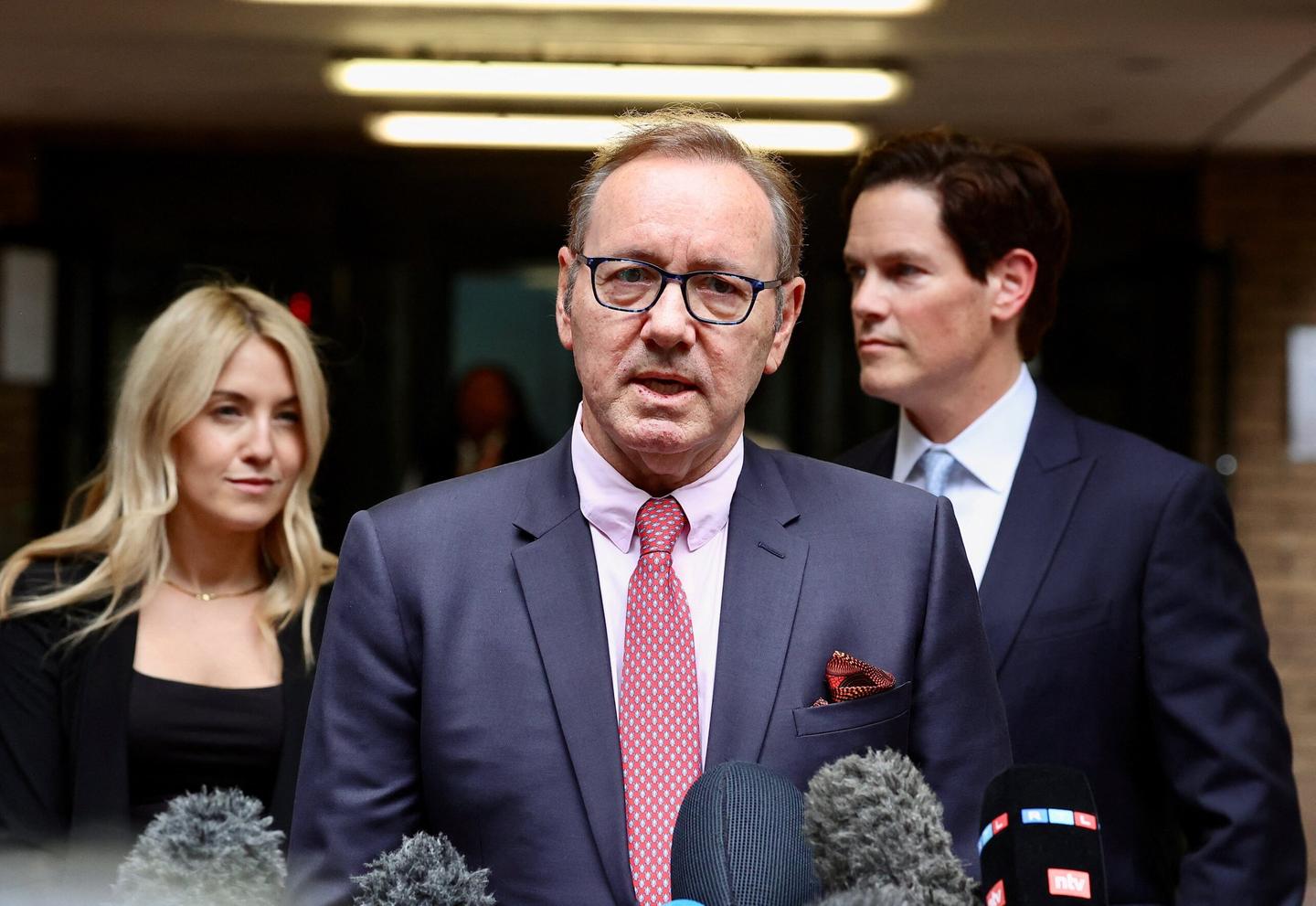 Kevin Spacey Calls Out 'Dying Network' Following Its 'One-Sided ...