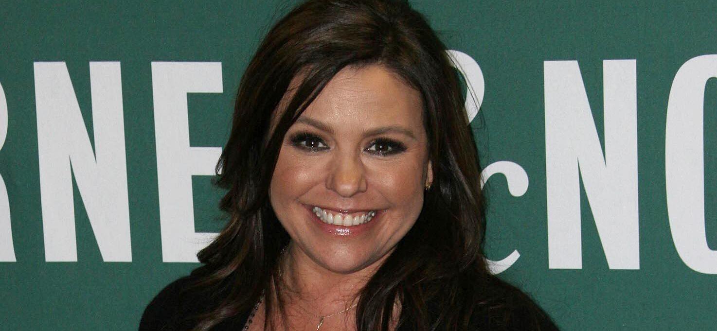 Rachael Ray's Christmas Dinner Pics Have Fans' Mouths Watering