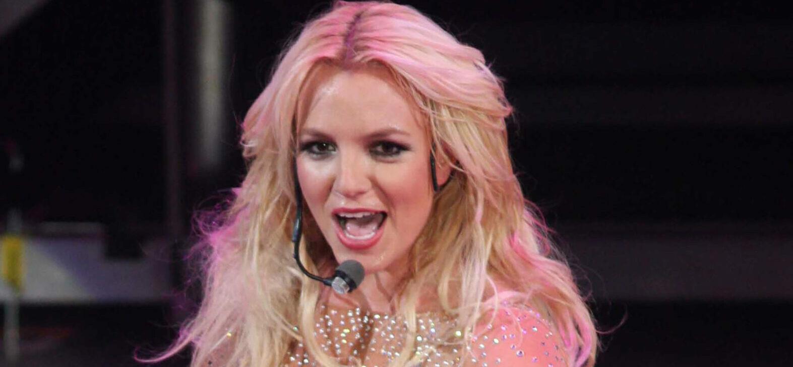 Britney Spears Thought The 2001 MTV VMAs Snake ‘Would Kill’ Her