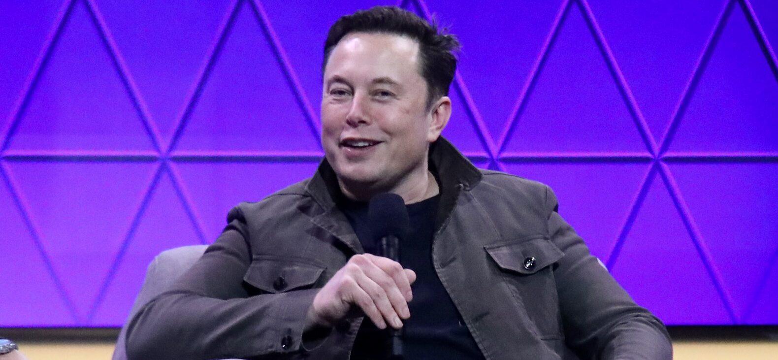 Elon Musk Claims He 'Resolved' The Twitter v. Apple 'Misunderstanding'