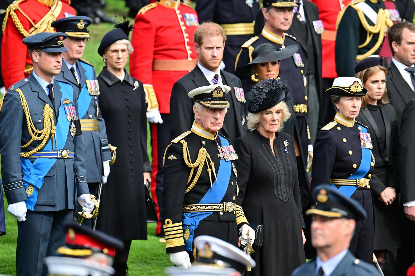 Prince Harry Had 'Genuine' Hope The Royal Family Would Reach Out To Him