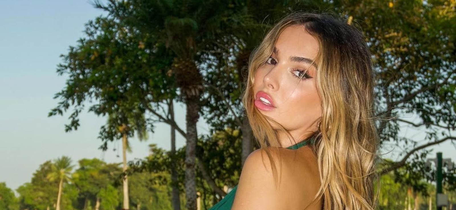 Lyna Perez In Teeny Tiny Bikini Is ‘Hot But All Fake’