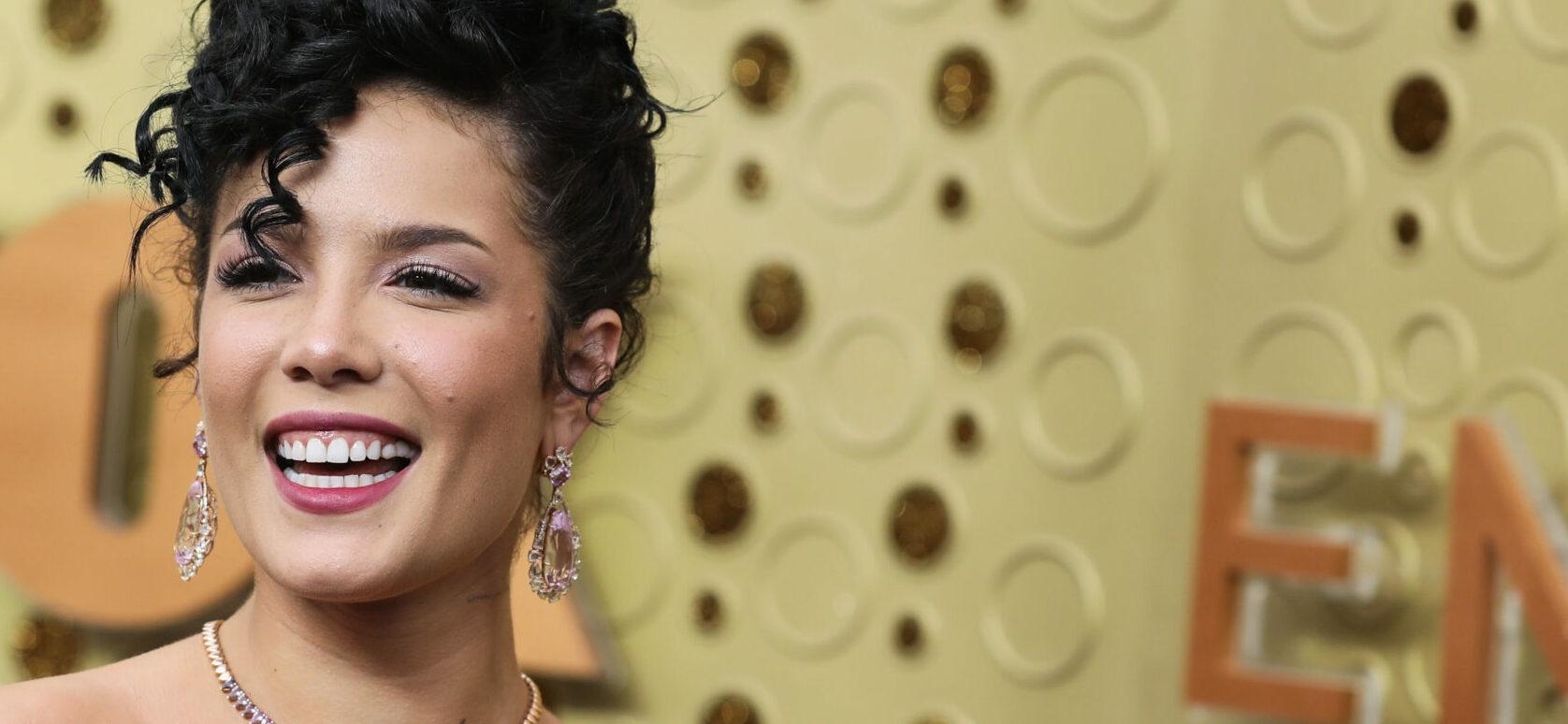 Halsey's Flaunts Impeccable Jawline & Facial Features In Striking Selfie