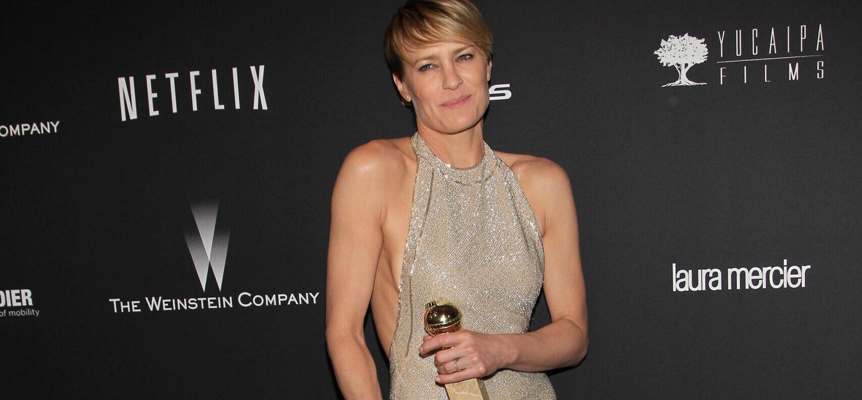 Robin Wright Keeps Golden Globe Award In Divorce Settlement