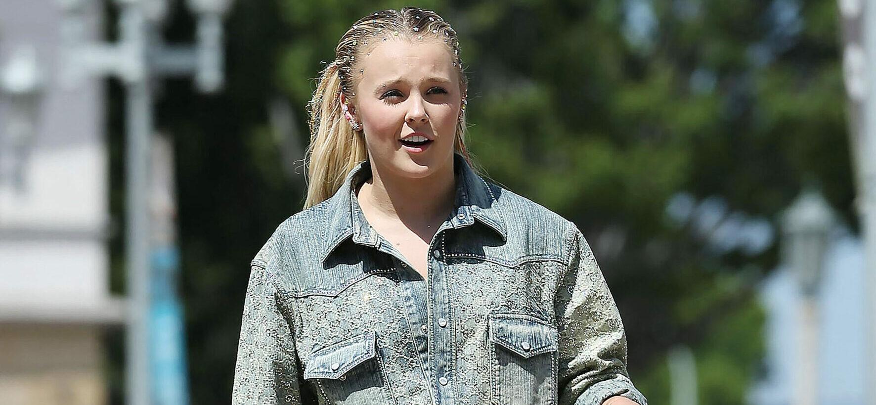 JoJo Siwa Called Out For Being Wasteful In Latest Instagram Post!