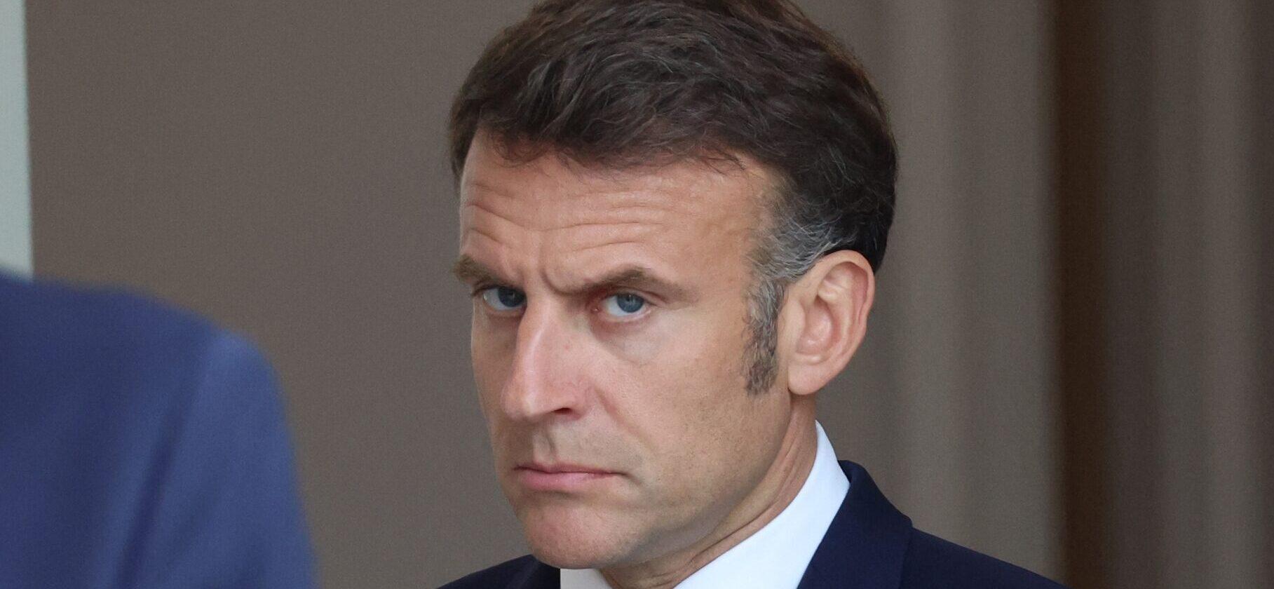 President Emmanuel Macron Pushed In The Face By His Wife