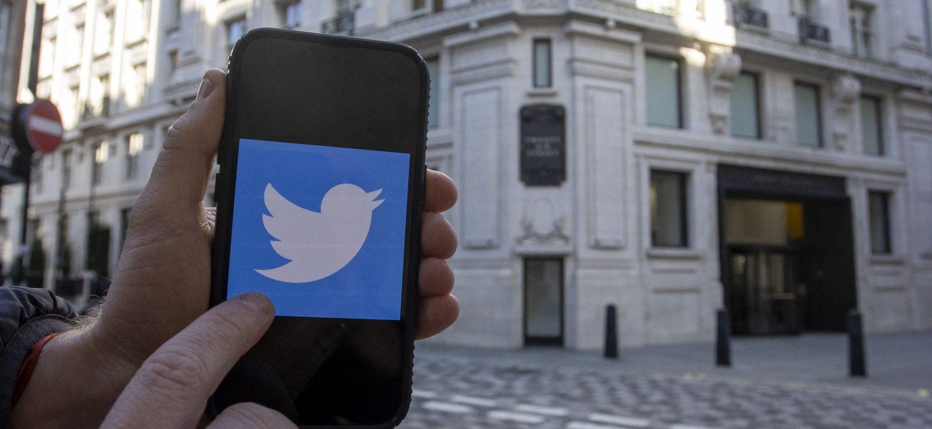 Twitter Users Still Have Blue Check Marks Following New Rule