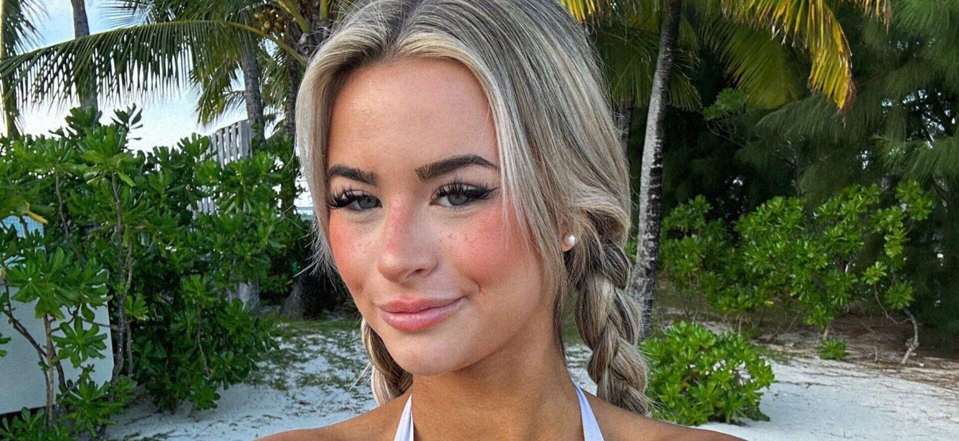 Emily Elizabeth Turns Into A Stunning She-Devil For Halloween