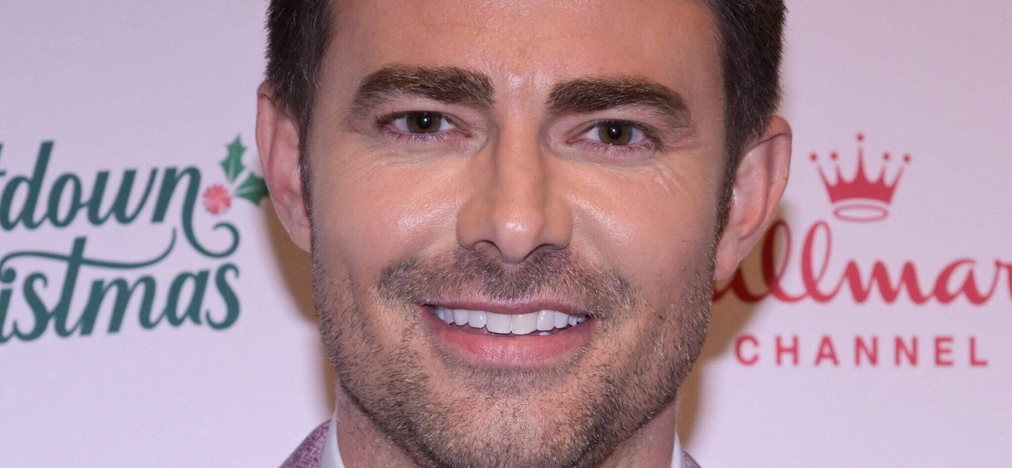 Hallmark To Bring 40 New Christmas Movies & A Streaming Service