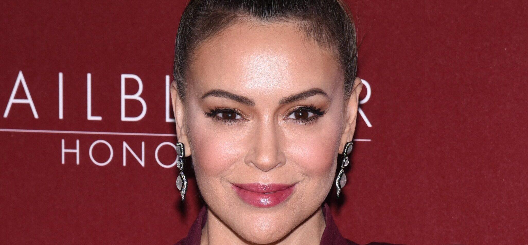 Alyssa Milano Stuns Fans With Flat Abs In Crop Top