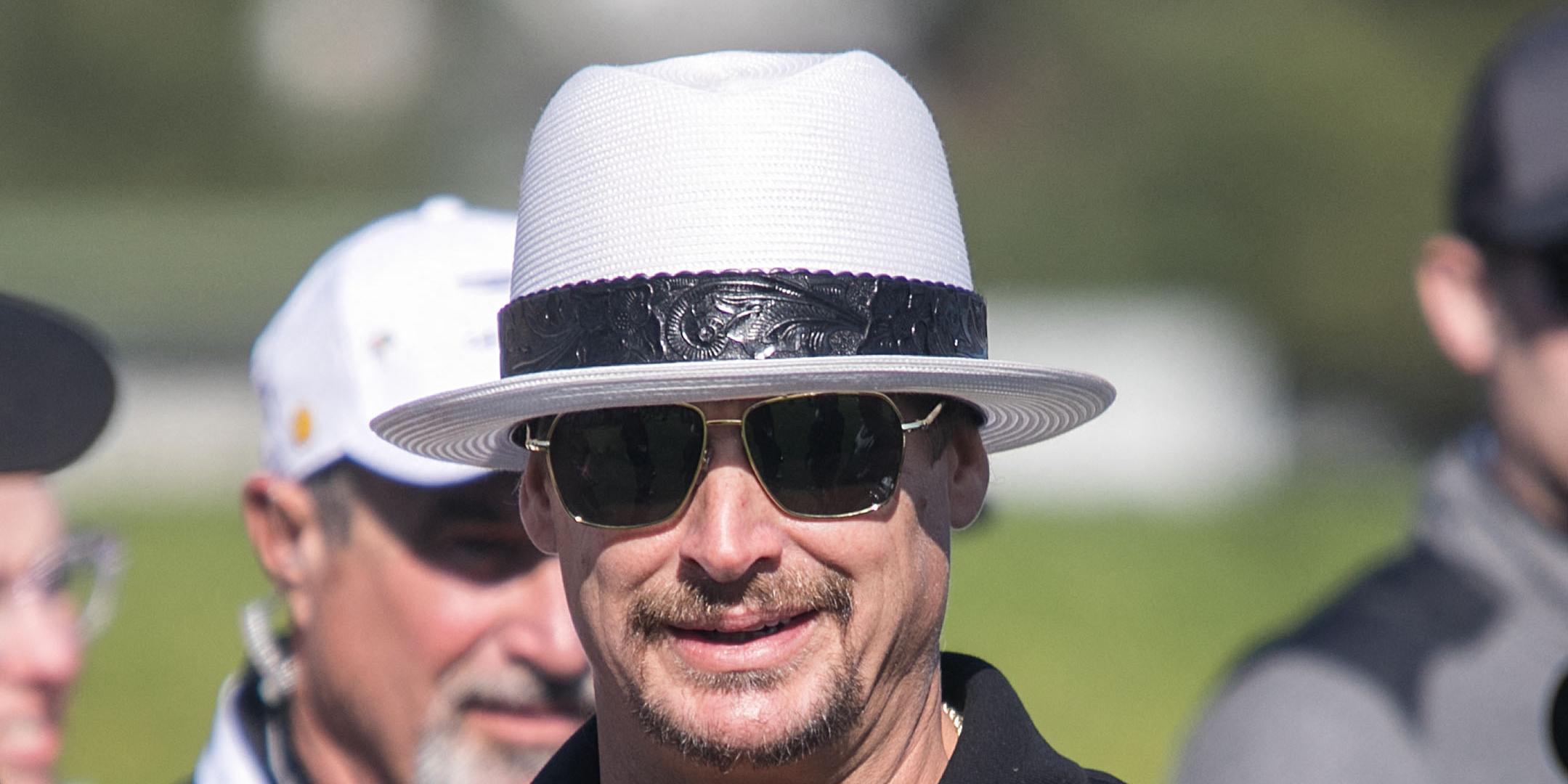 Fans Mock Kid Rock For Storming Offstage Over Weak Applause