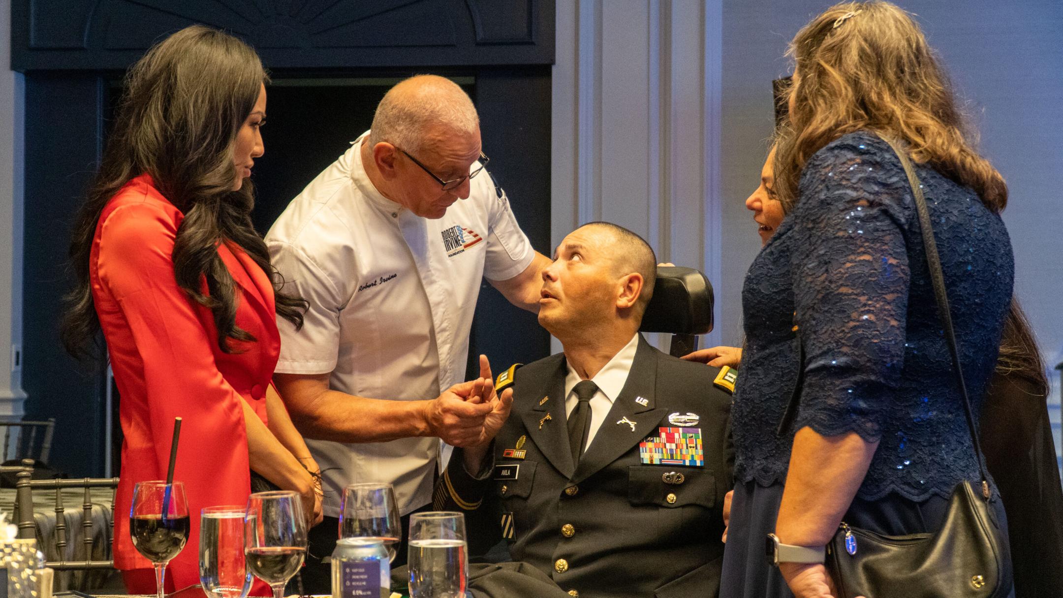 'Restaurant: Impossible' Host Robert Irvine Giving Back Through His ...