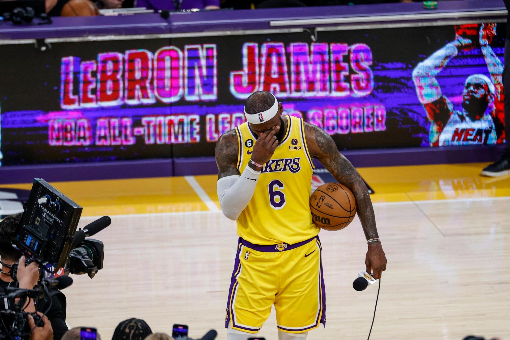 LeBron James Becomes Highest Scoring NBA Player Of All Time!