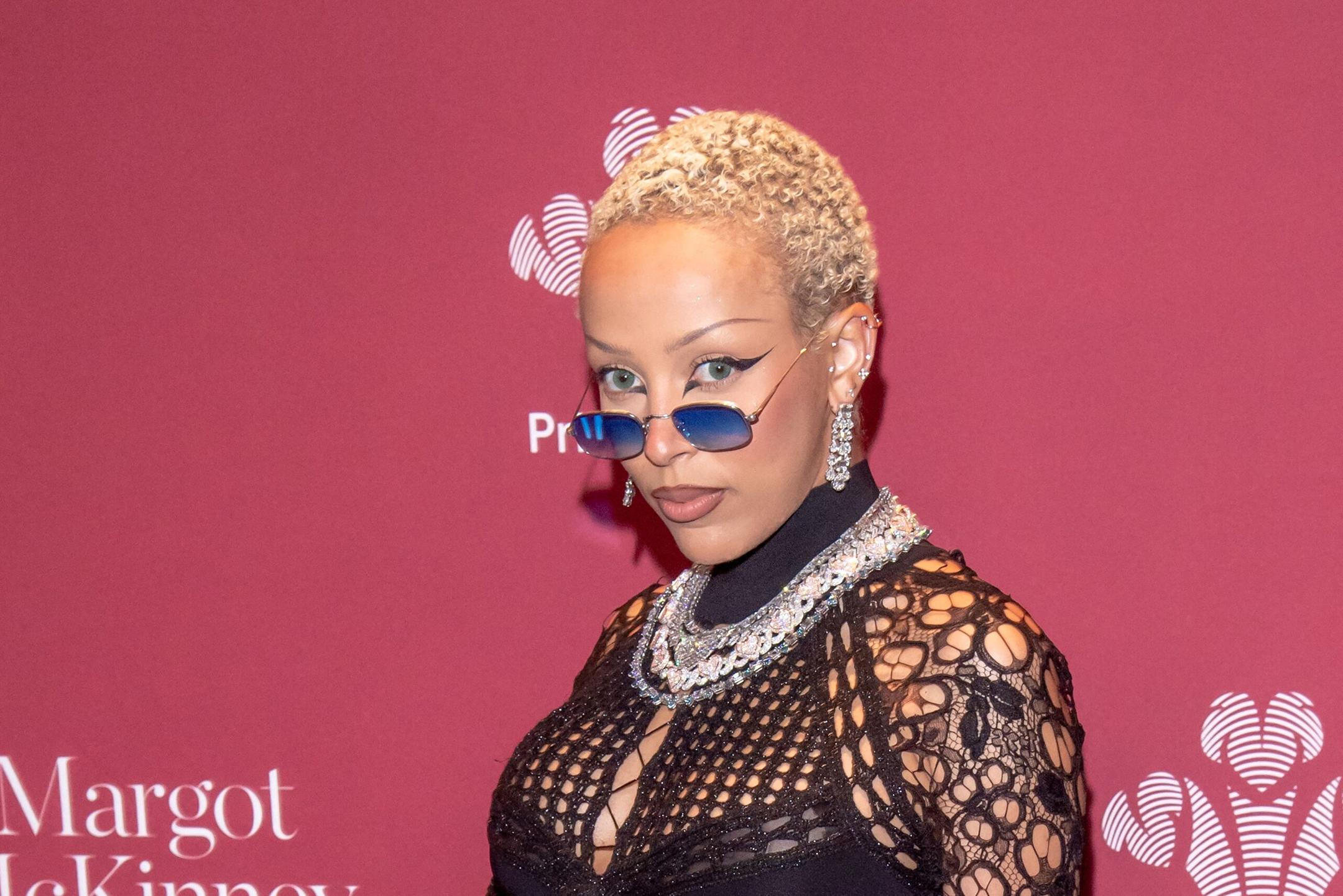 Doja Cat Loses Almost 200K Followers Amid Feud With Her Fans