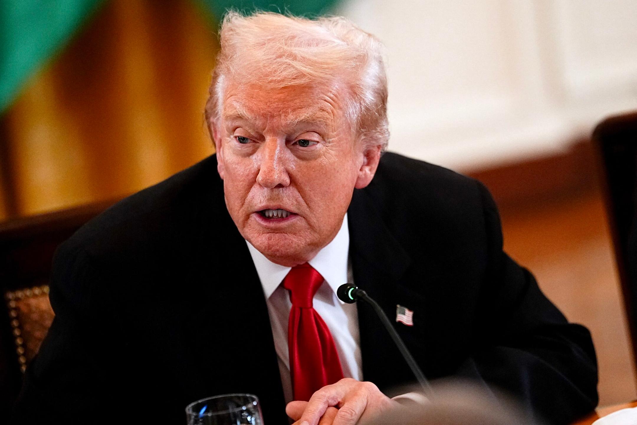 Vanilla Ice Roasted For Performing At Trump's NYE Party