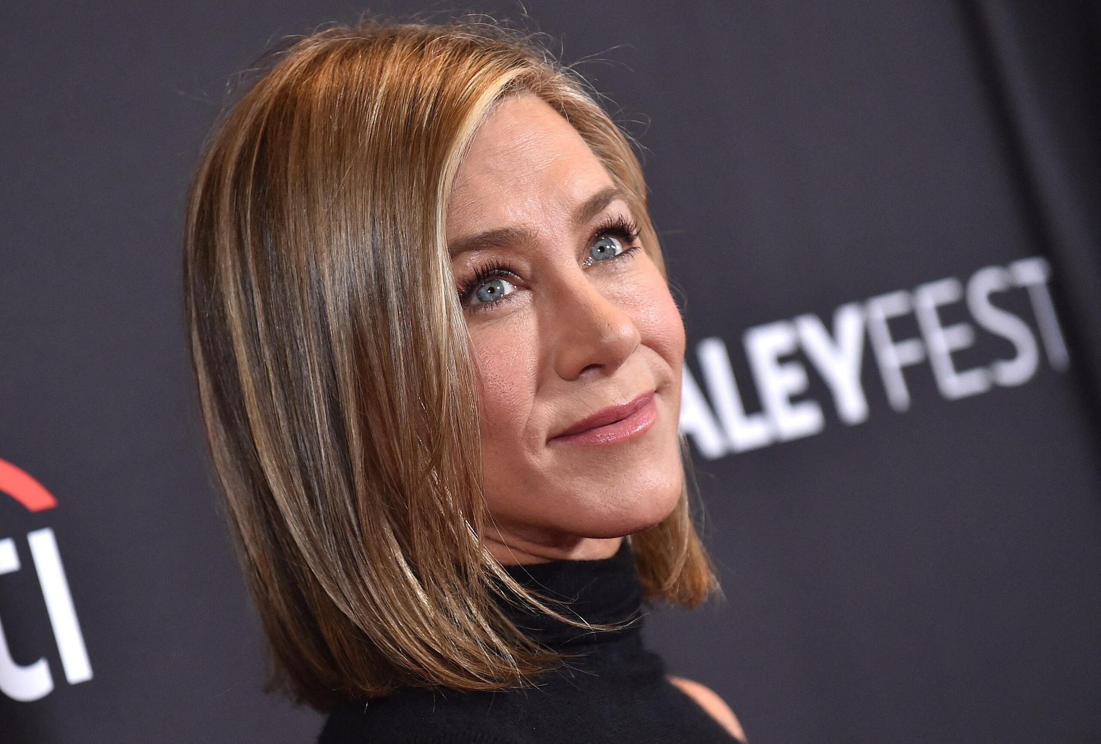 'Hot Pairing': Pedro Pascal And 'Friends' Actress Spotted At Intimate Dinner