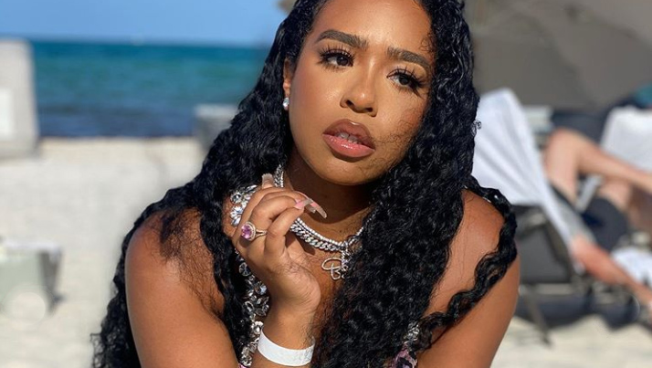 B. Simone Posts Smoking Pic Of Baby Sister On Instagram, Wants Her To ...