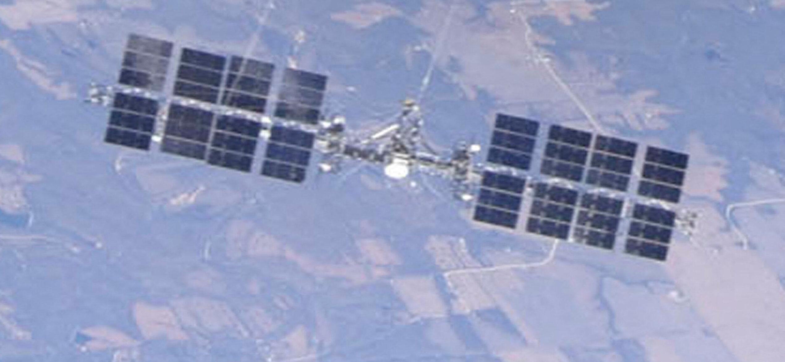 High-Altitude Balloon Flying Over Western U.S. Catches Military Attention