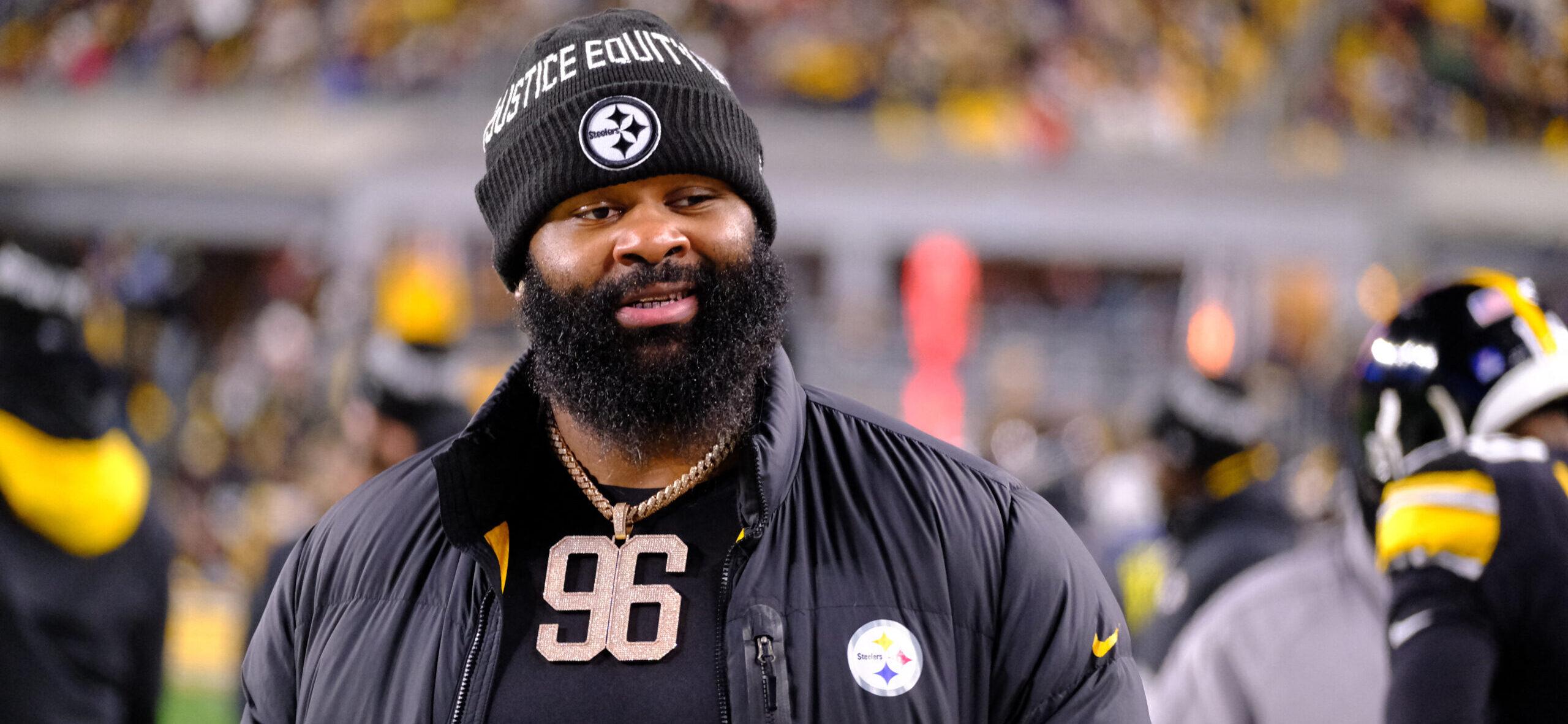 Chiefs' Isaiah Buggs Allegedly Dragged Child's Mother Down The Stairs