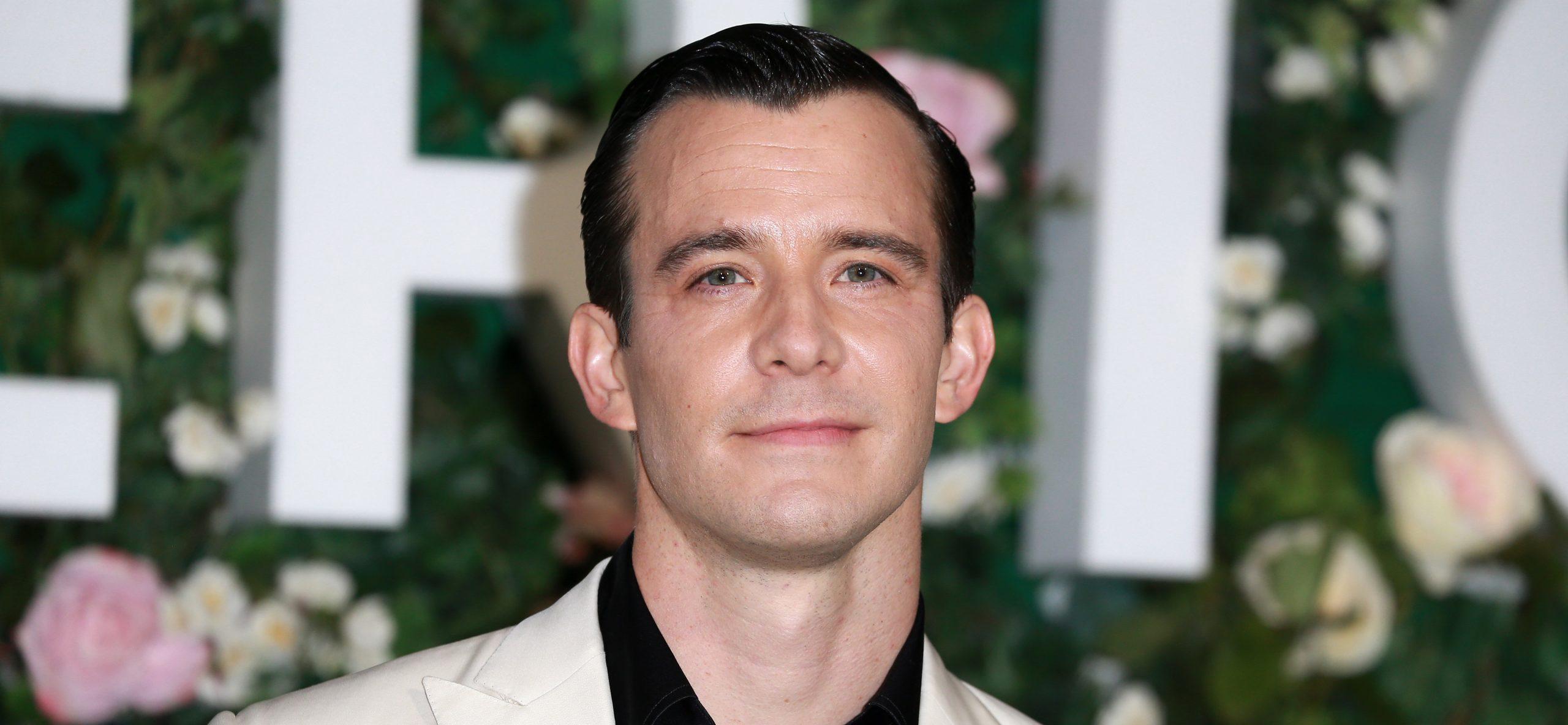 Luke Thompson Teases A 'Maybe More Romantic' Benedict Bridgerton In S3