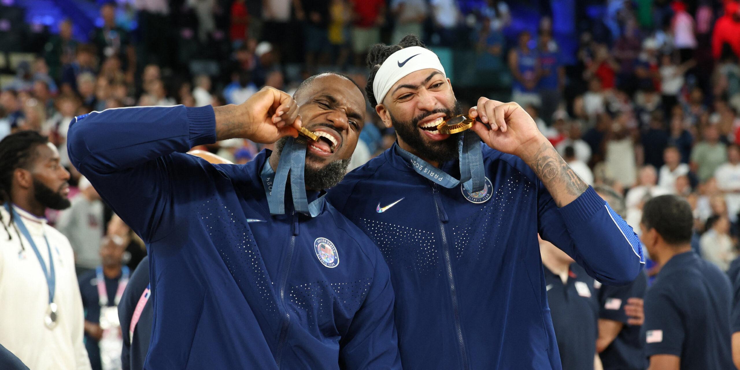 Anthony Davis Gets Praise From LeBron James And Lakers Fans