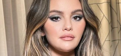 Selena Gomez Wows In Wet Swimsuit That Looks 'Uncomfortable'