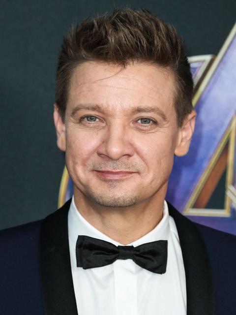 Jeremy Renner Looks 'Truly Incredible' 10 Months After Near Death ...