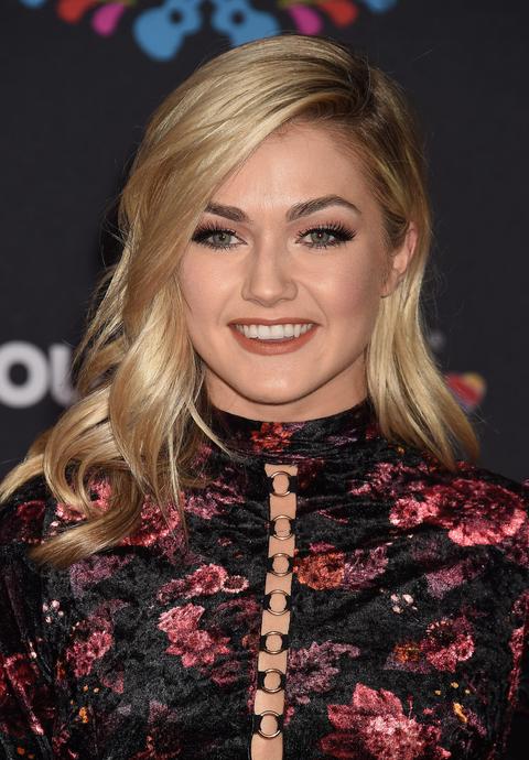 Lindsay Arnold Has Pregnancy Glow, Shows Off Baby Bump