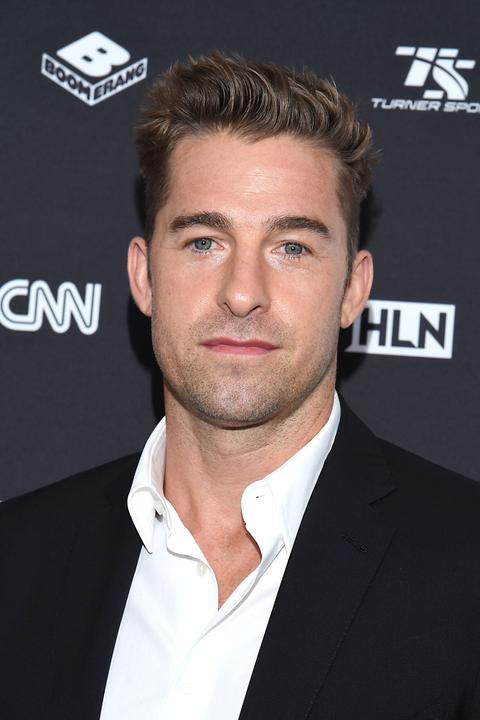 Scott Speedman And Girlfriend Lindsay Announce Home Birth Of 1st Child