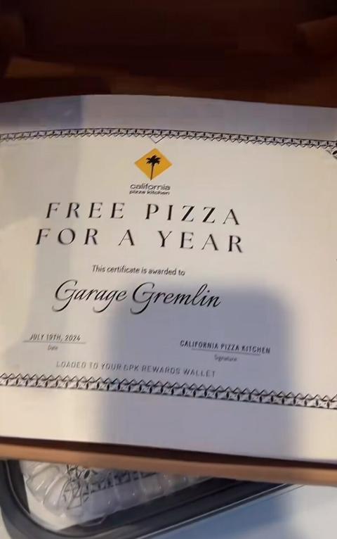 TikToker's Hilarious California Pizza Kitchen Mac & Cheese Mishap