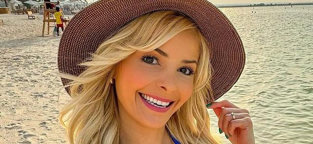 UFC Ring Girl Jhenny Andrade Looks Cheeky In Her Red Bikini