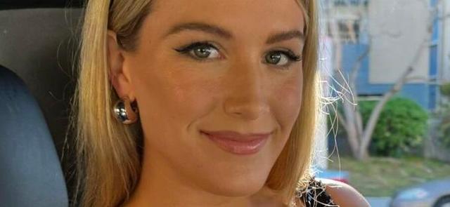 Tennis Player Genie Bouchard Bares Her Toned Body In Tiny Bikini