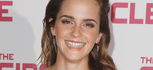 Emma Watson Smiling In Braless Sundress Is A '100'