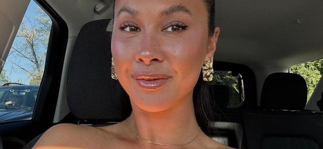 Lacrosse Star Alex Aust Works Out In Her Tiny Bikini In The Sun