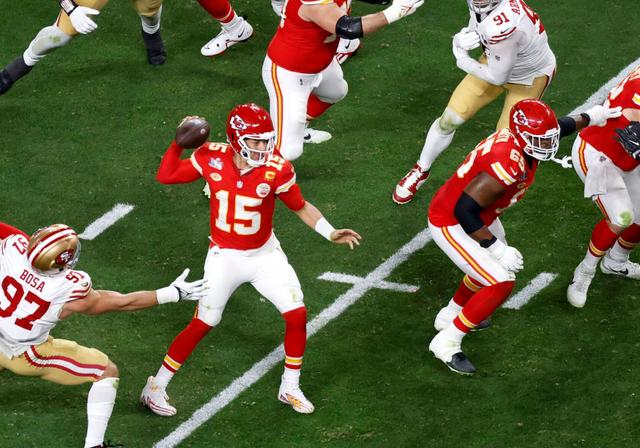 K.C. Chiefs Players Raising Money To Help Victims After Mass Shooting