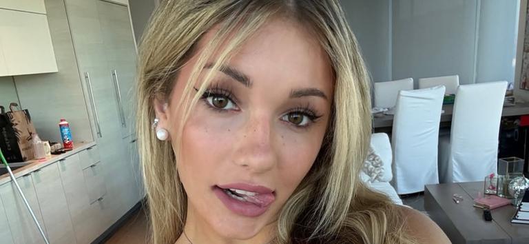 Breckie Hill Stuns At The Beach In A Tiny Pink Bikini