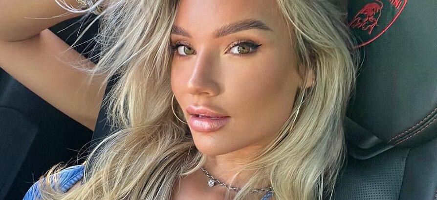 Alexa Collins Stuns Shows Off Her Phenomenal Body In Tiny Purple Bikini