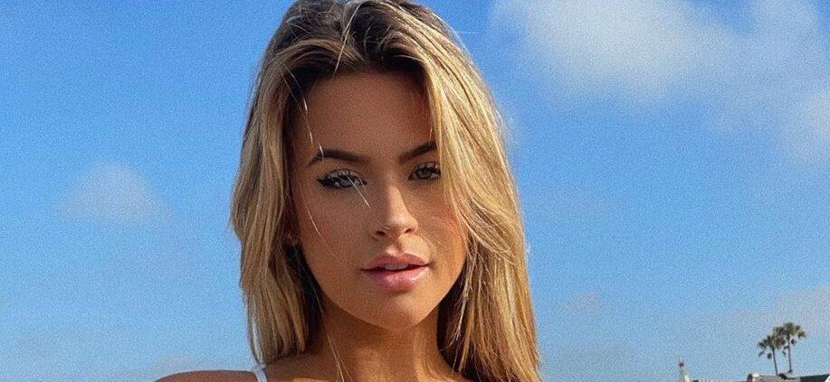 Emily Elizabeth Flaunts Her Enviably Fit Body In Colorful Bikini